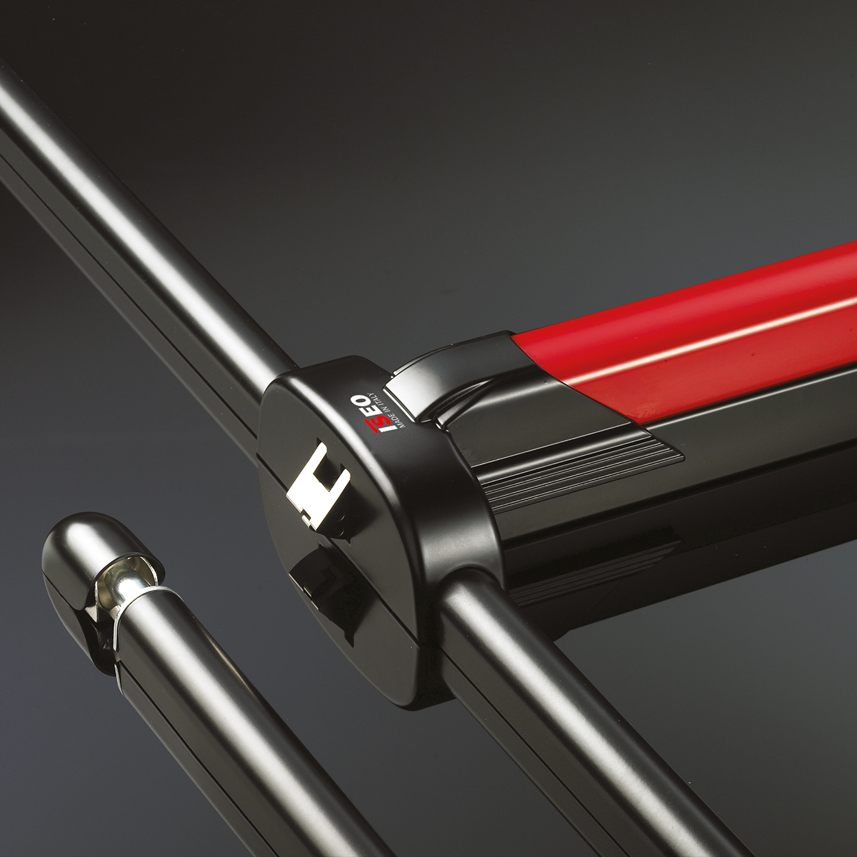 PUSH BOLT - Dispositif Push et système de fermeture haut / bas ...